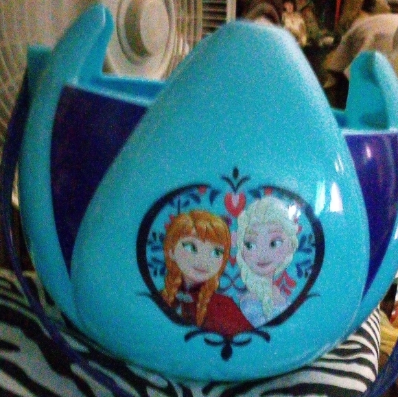 Frozen | Toys | Frozen Elsa And Anna Bucket | Poshmark
